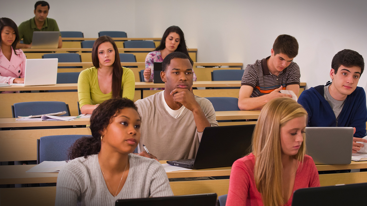 A Rising Share of Undergraduates Are From Poor Families | Pew Research ...