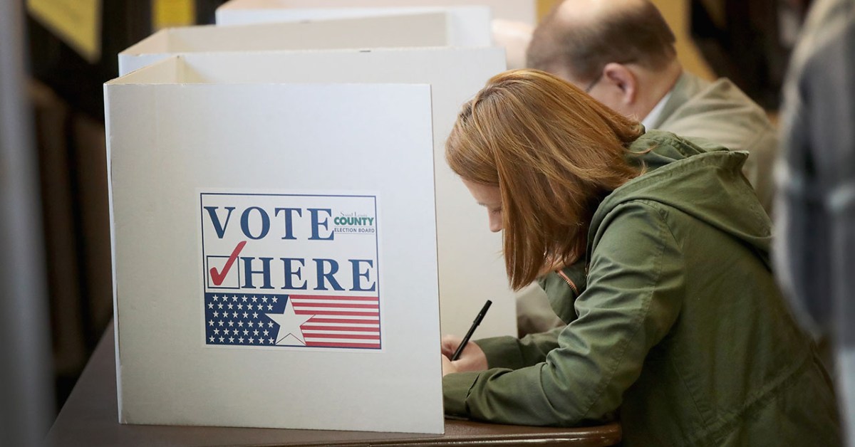 Gen Z Millennials Gen X Outvoted Their Elders In 2018 Midterms Pew 2128