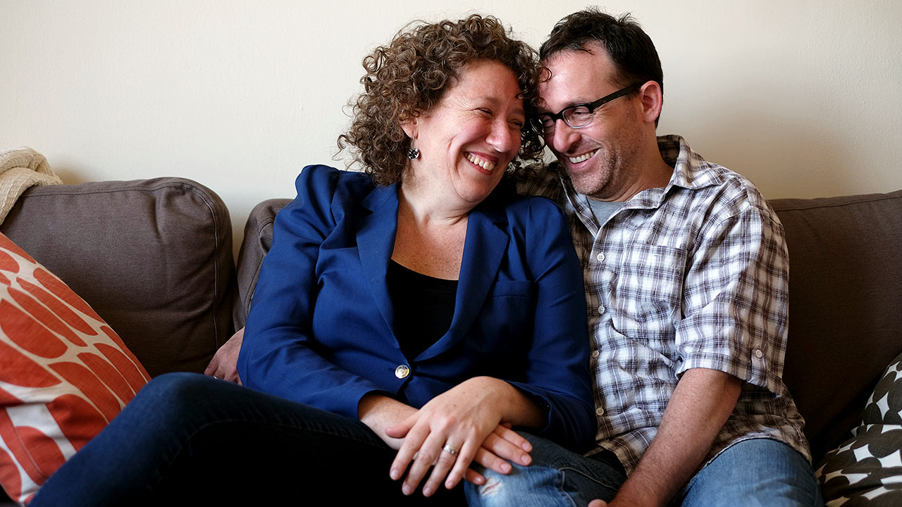 Couples who meet online more diverse than those who meet in other ways ...