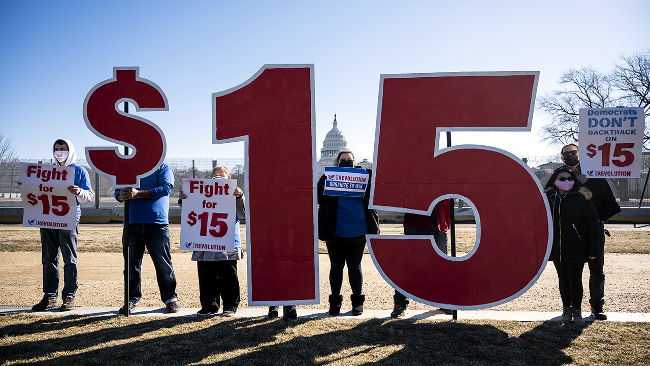 Most Americans support a $15 federal minimum wage | Pew Research Center