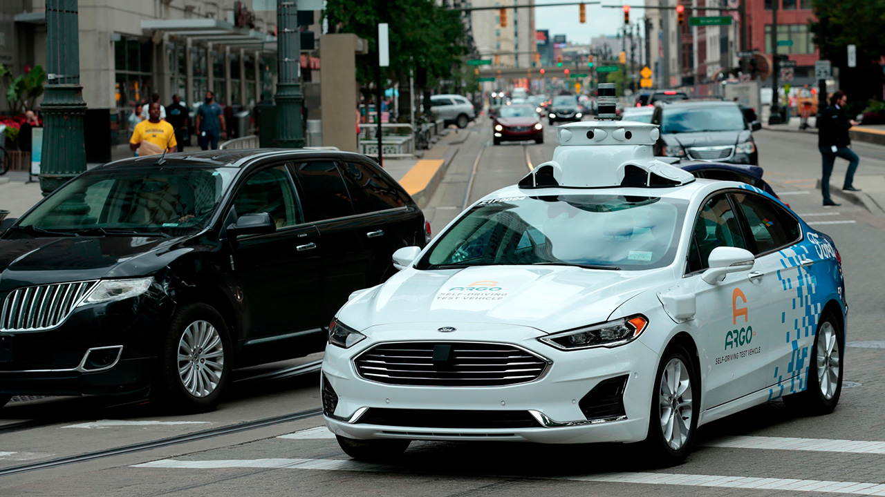 On driverless cars, older adults more likely than younger ones to ...
