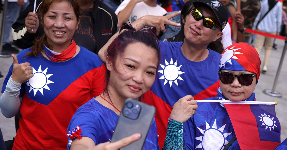 In Taiwan, most identify as Taiwanese, few as primarily Chinese | Pew ...