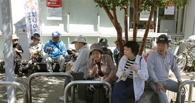 6 facts about Japan’s downbeat economy | Pew Research Center