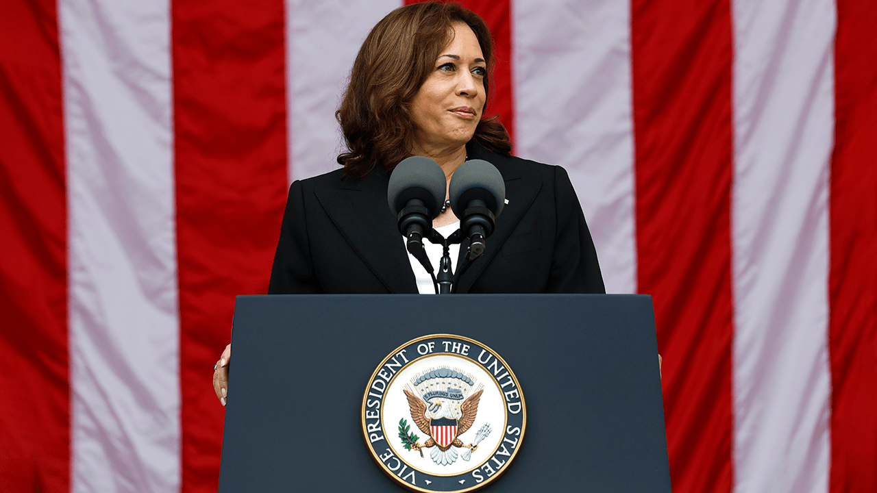 Women and political leadership ahead of the 2024 U.S. election | Pew ...