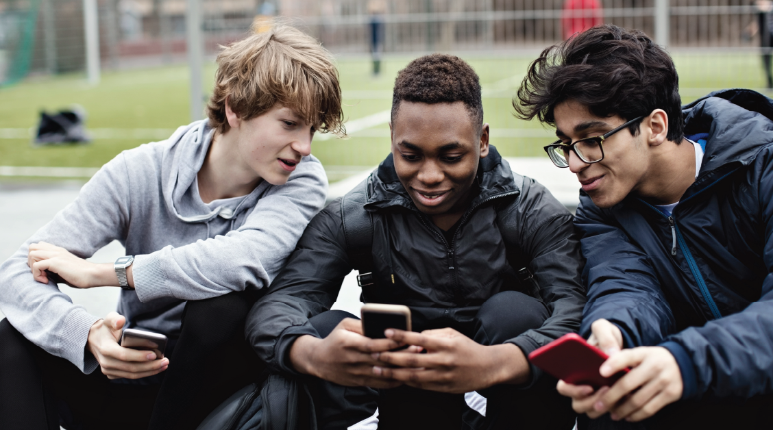 Social media use among US teens, by demographic traits | Pew Research ...