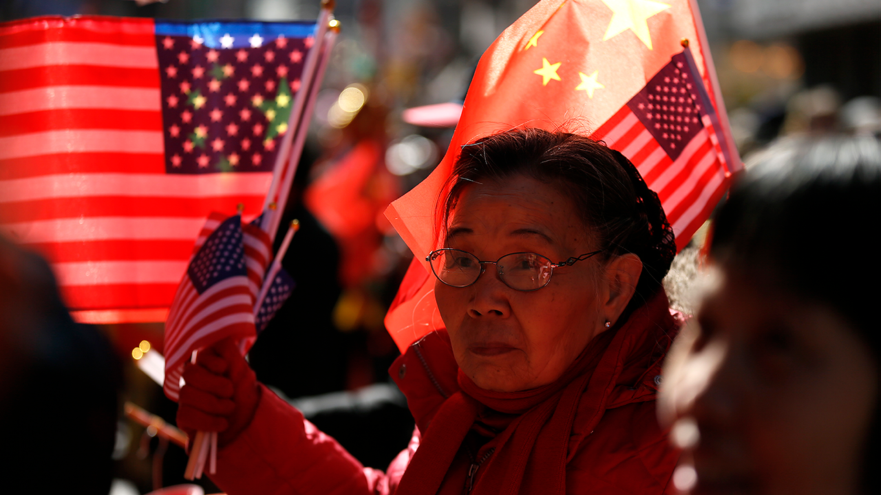 How income inequality differs across Asian American origin groups | Pew ...