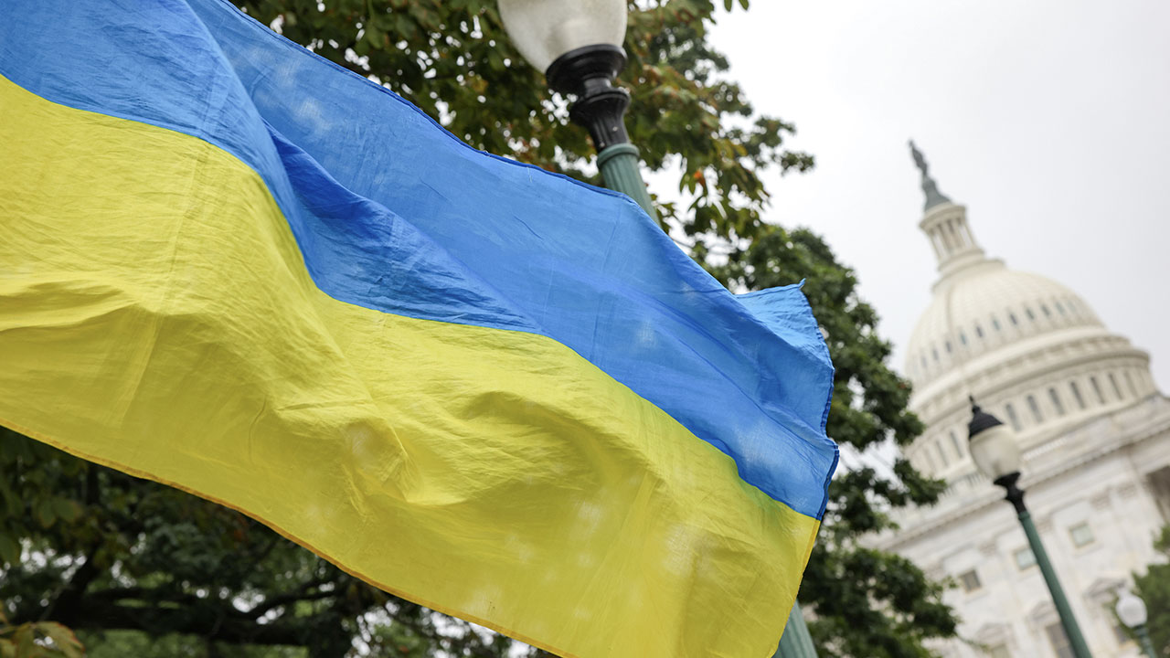US support for Ukraine continues to divide Republicans, Democrats | Pew ...
