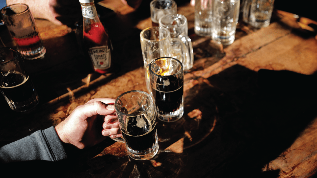 How Americans view alcohol’s benefits and risks | Pew Research Center