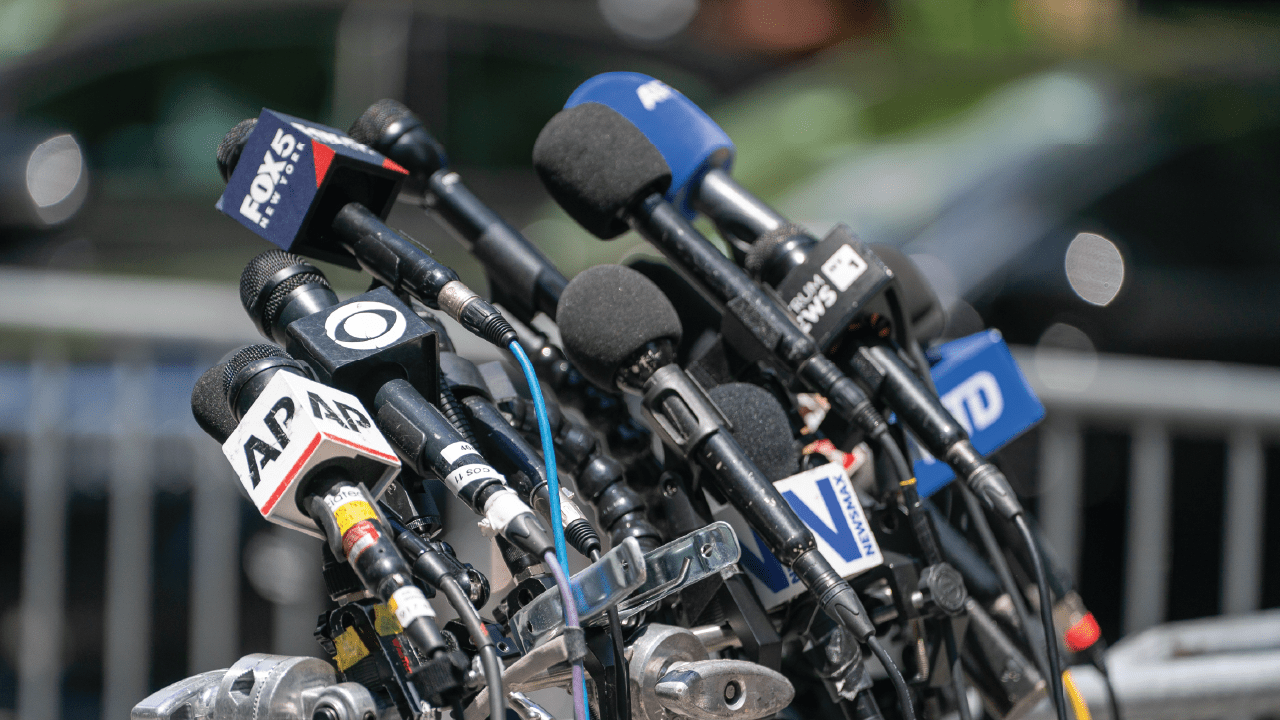 How trust in news sources at the national and specific level compares ...