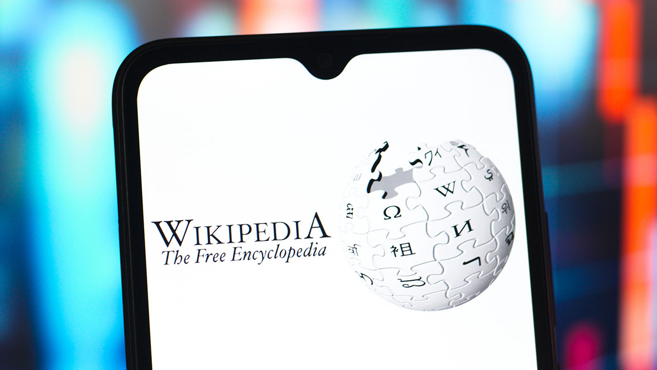 What the data says about Wikipedia on its 25th anniversary | Pew ...